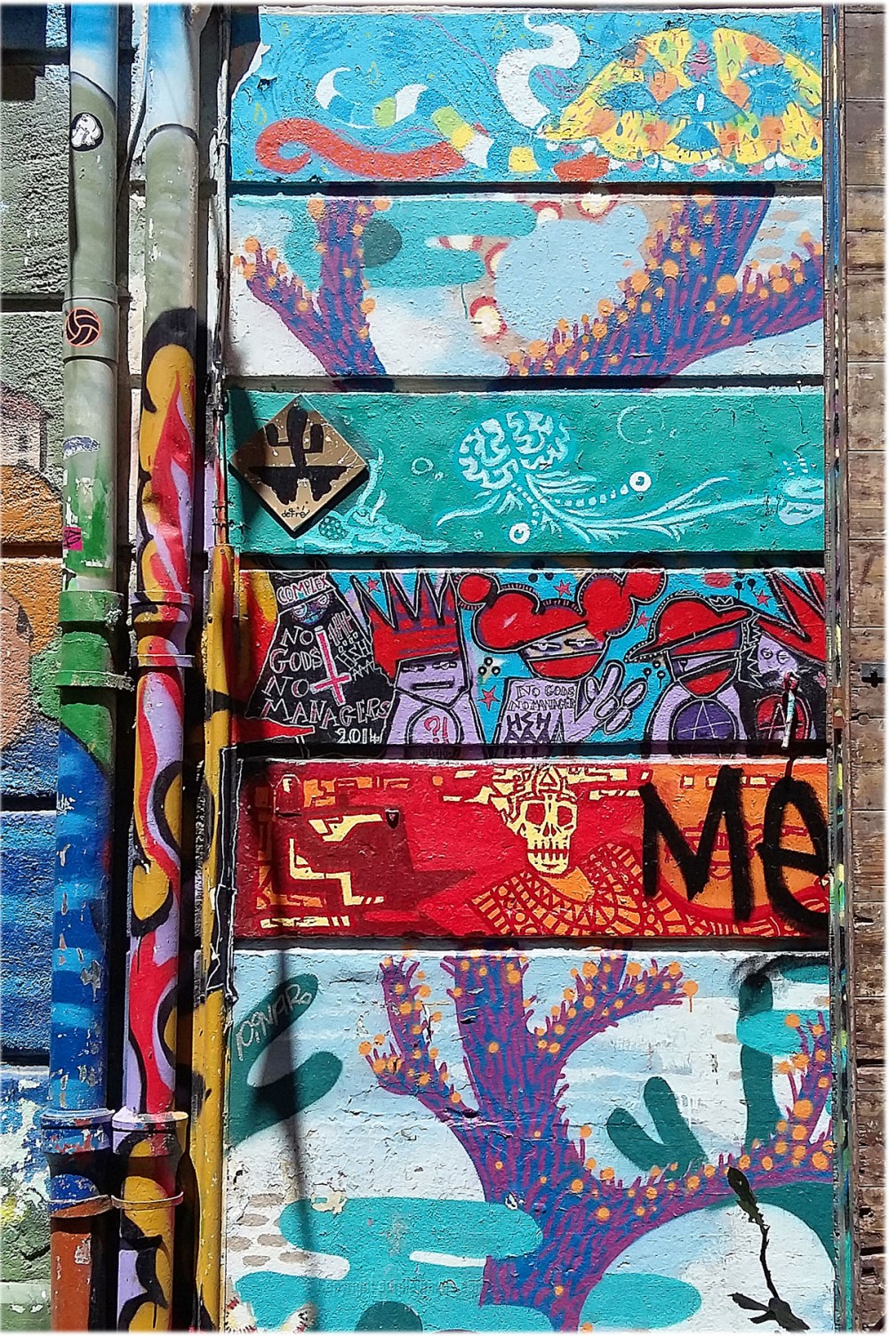 Street Art Made in Marseille #11 - Purple Jumble