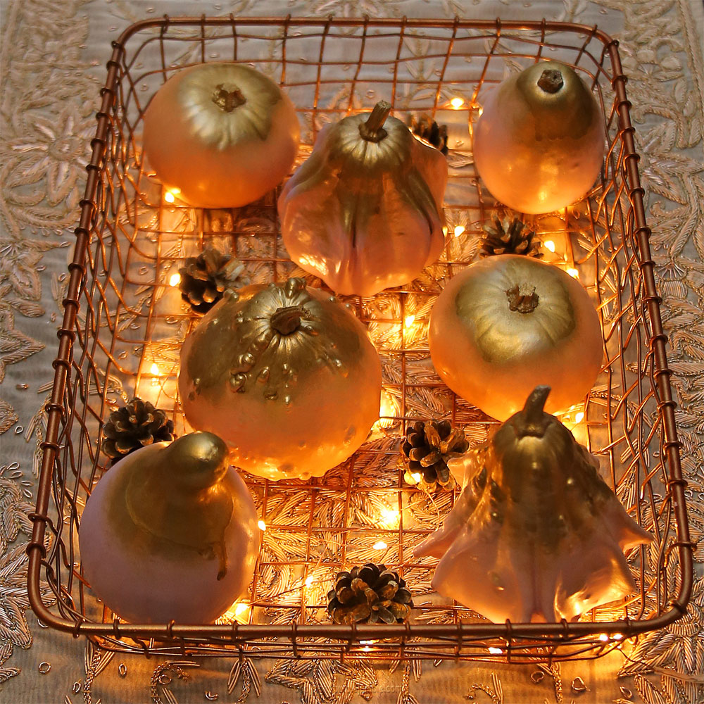 Déco festive avec des coloquintes pastel et doré {DIY} - Purple Jumble