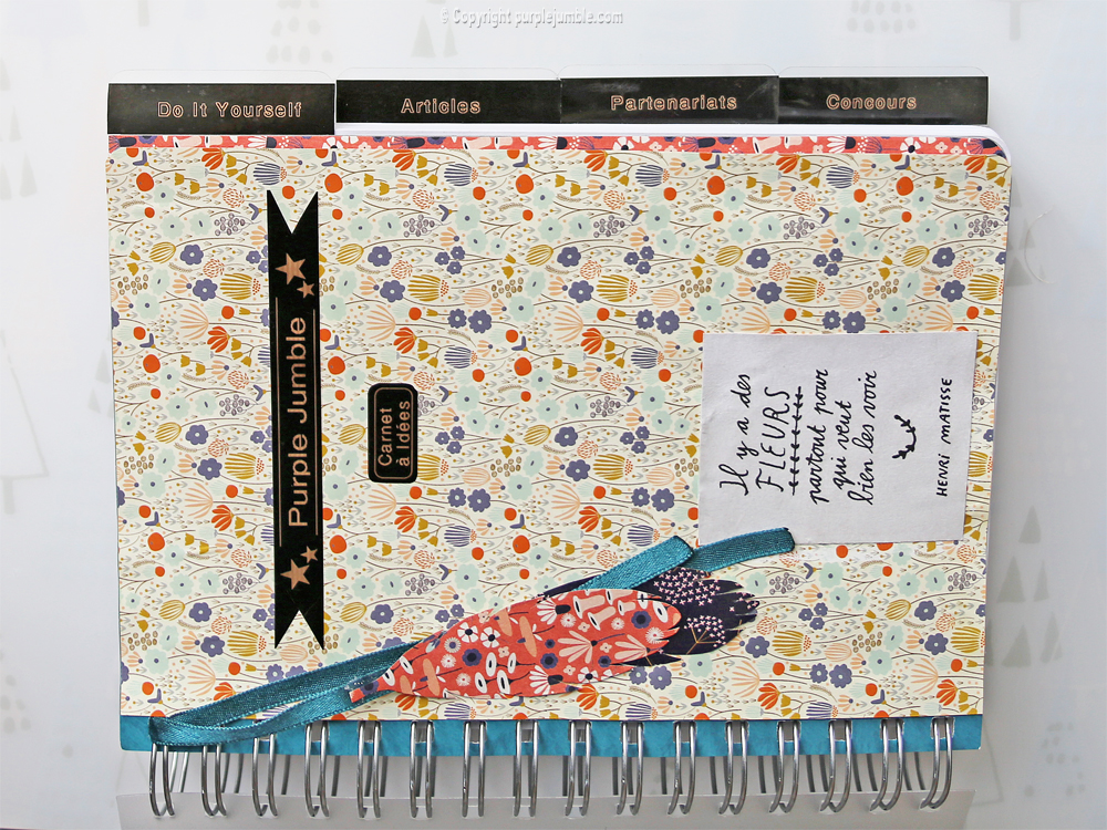 Customiser un carnet avec du papier et des étiquettes {DIY} - Purple Jumble